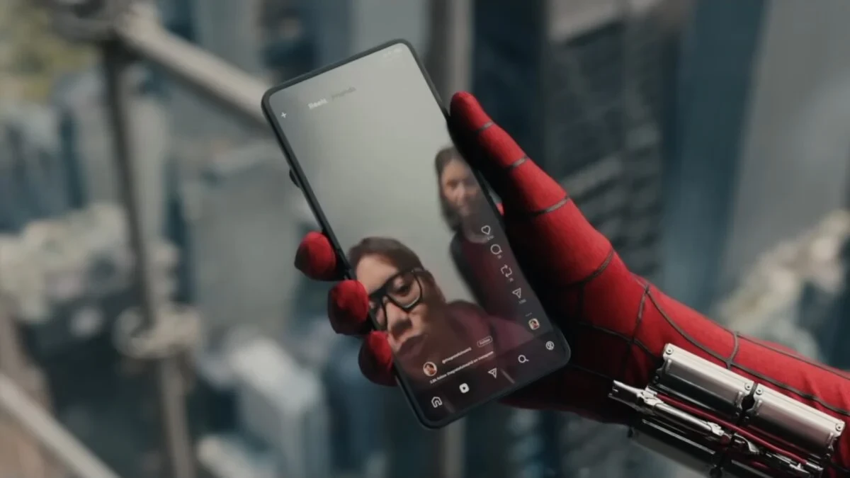 Spider-Man's New Phone Is a Samsung | MegaMobileContent