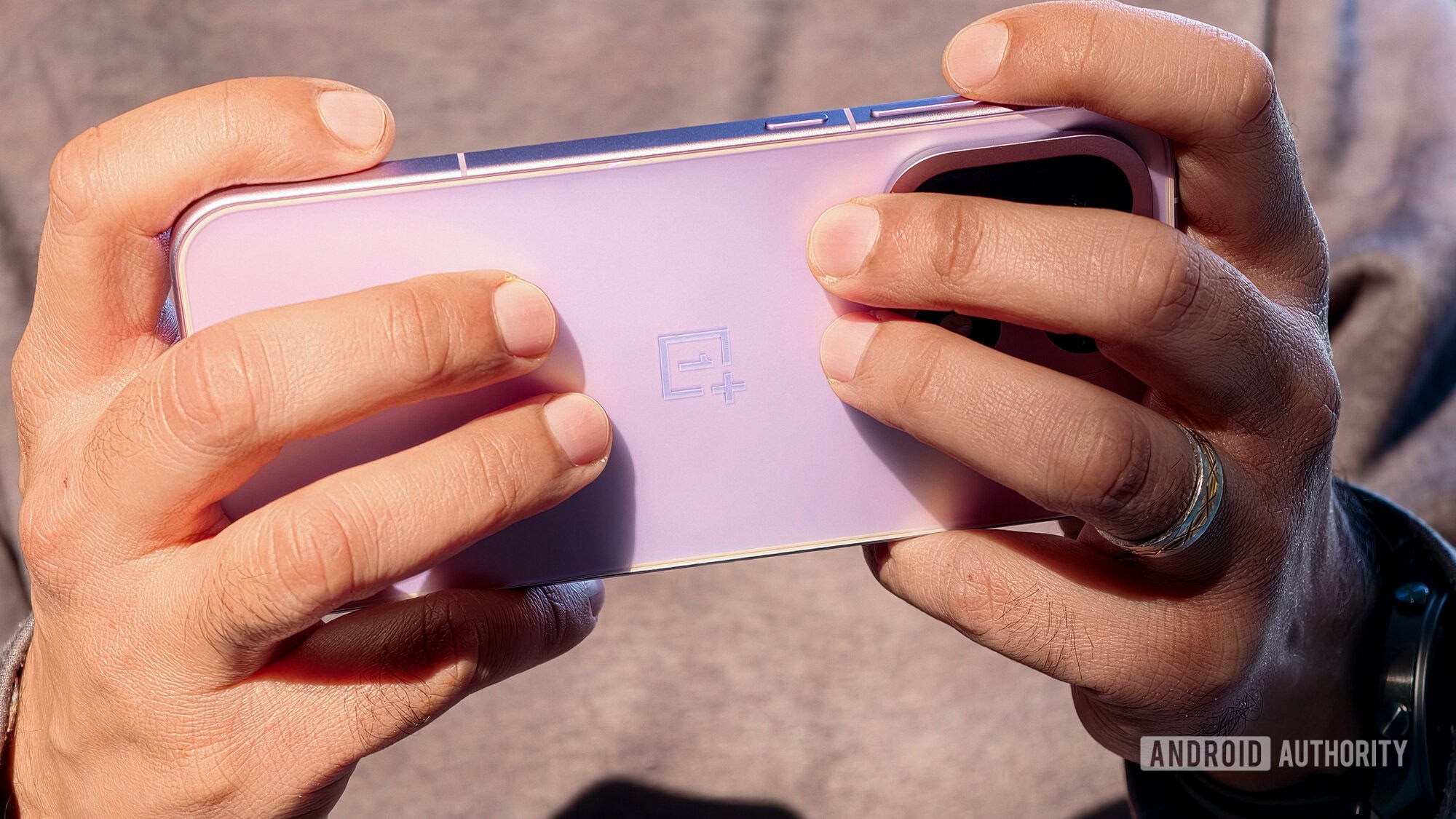LG Rollable Teardown: Inside the Phone | MegaMobileContent